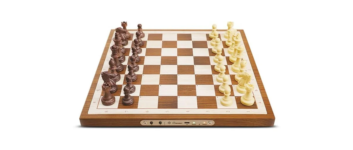 The 5 Best Electronic Chess Sets | Chesspert.com